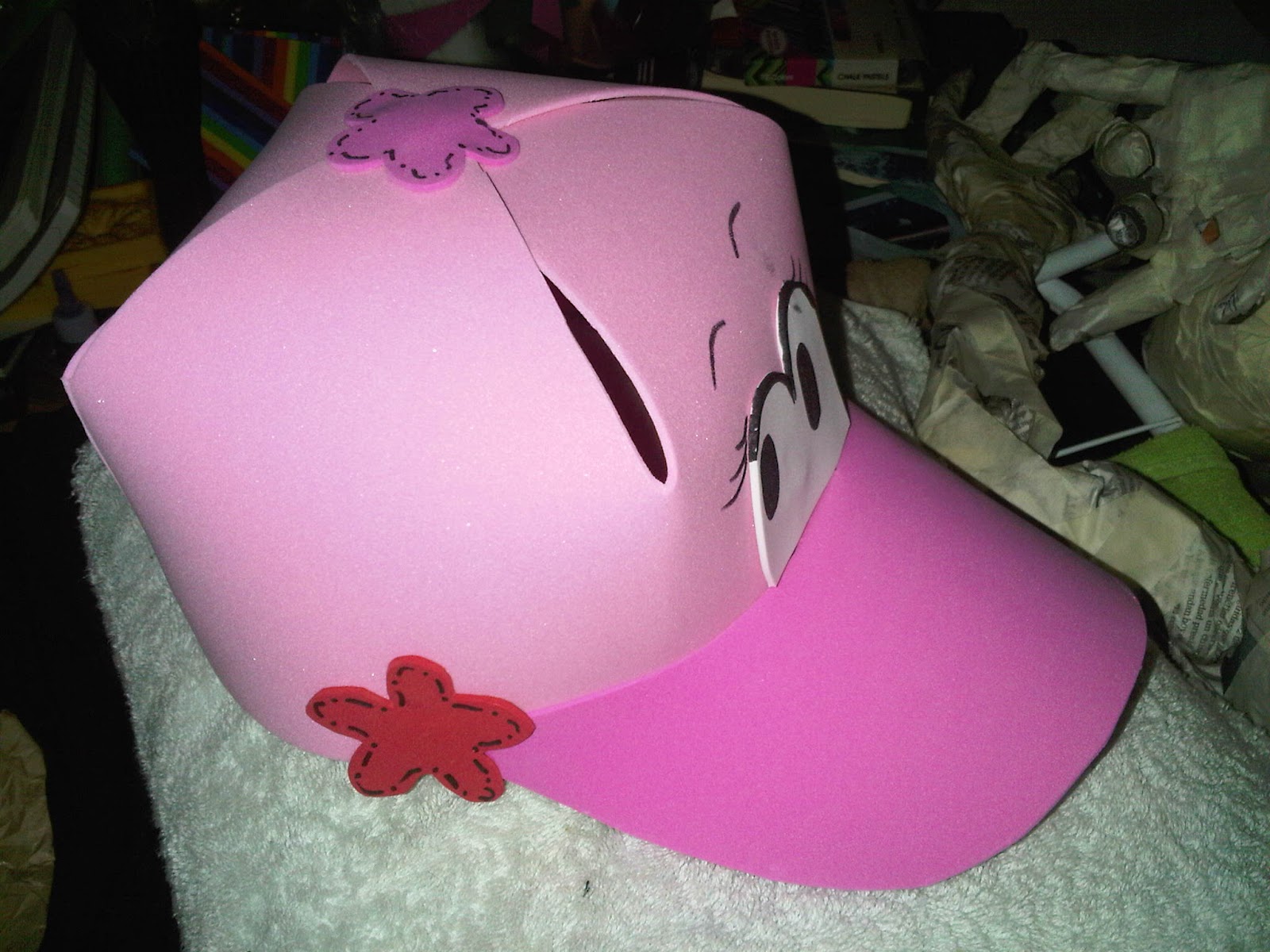 Como hacer una gorra en foami con molde - Imagui