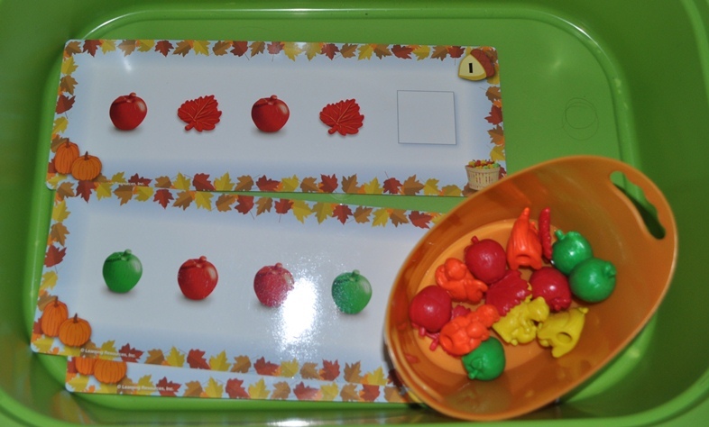 Memorizing the Moments: Tot School - Fall Theme