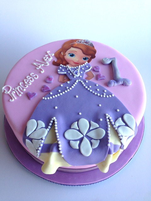 Princess Sofia cake