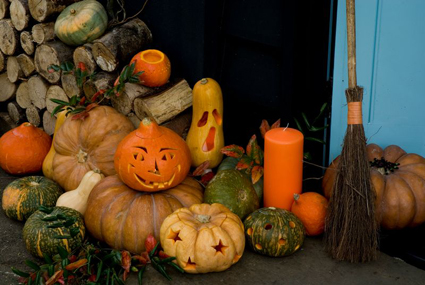 A bad witch's blog: Spell: A Halloween Divination With Pumpkin Seeds