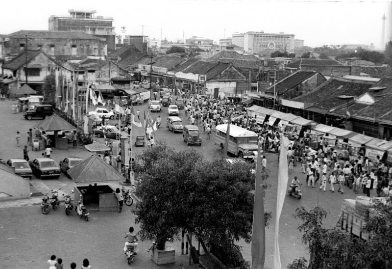 Segala Ada: Menengok Pesona Kota Jakarta Tahun 1970-an Segala Ada: Menengok Pesona Kota Jakarta Tahun 1970-an