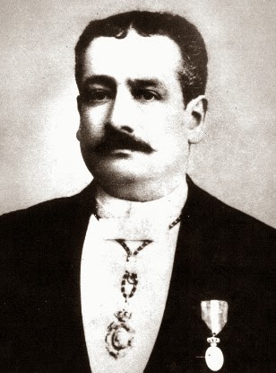 Biografía de Luis Benjamín Cisneros RESUMEN ~ LENGUA Y LITERATURA