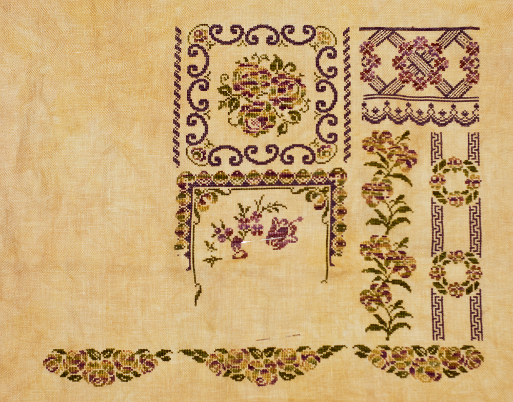 Committed Stitcher: Making A Motif