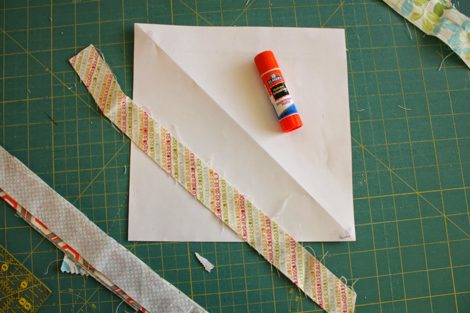 Gorgeous Mini Scrap Quilt Tutorial