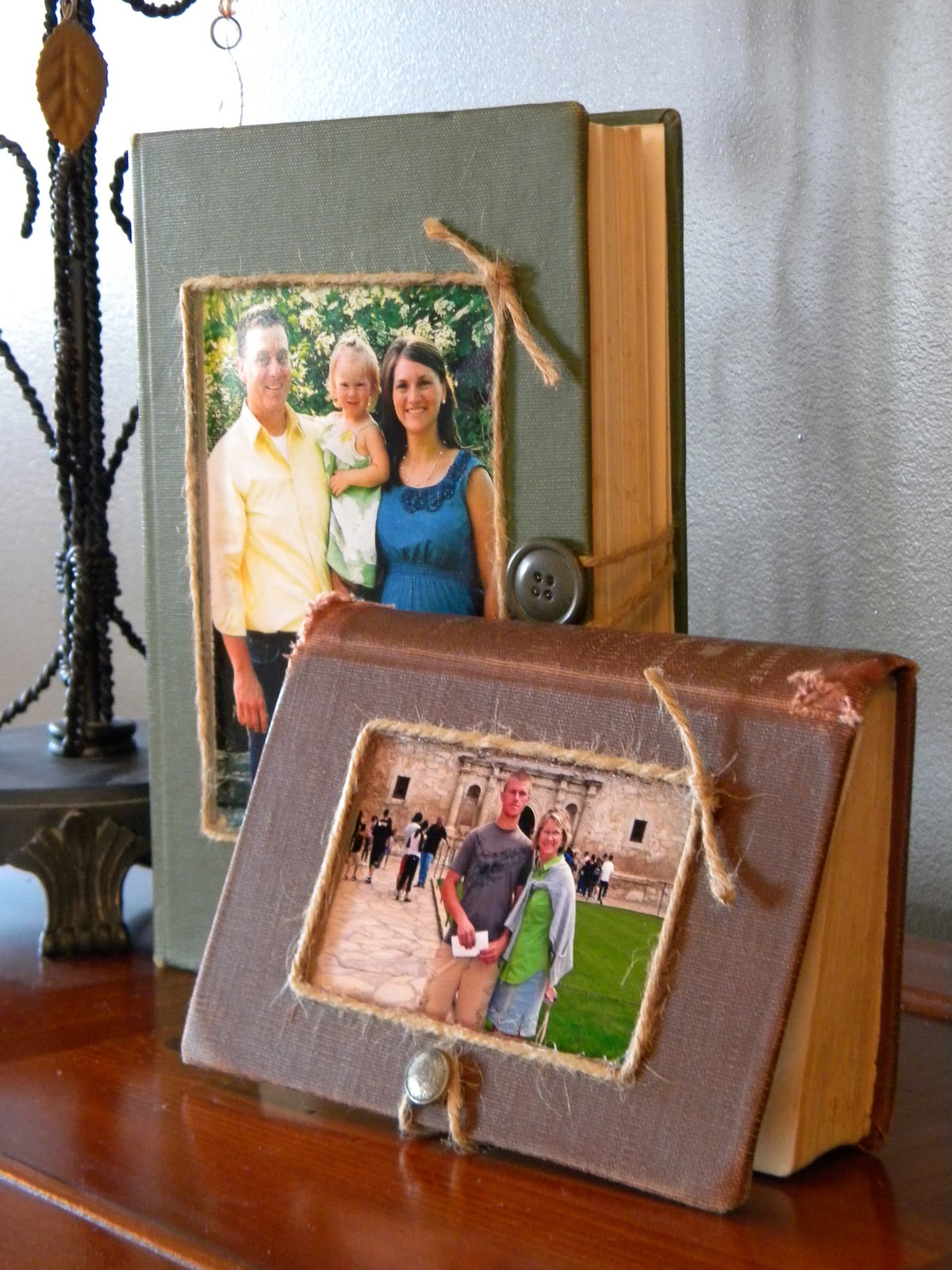 Well Rounded Freebie Friday Book Frames well-rounded-freebie-friday-book-frames