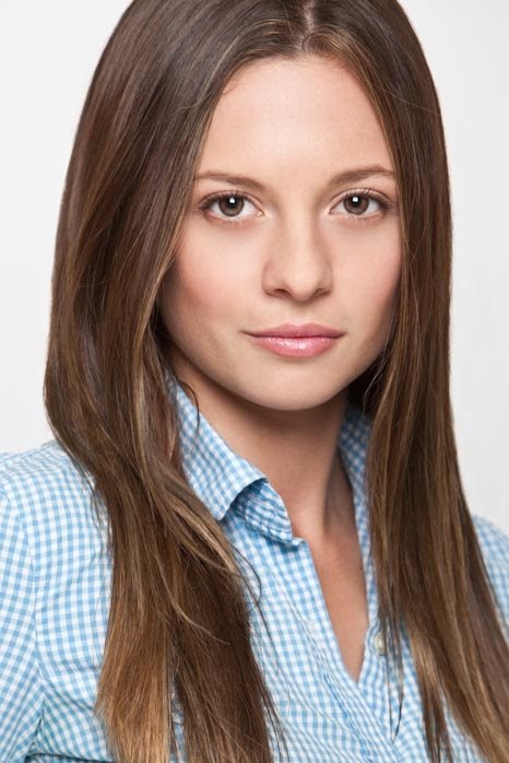 The Comic Book Catacombs: "Gal" Friday! Mackenzie Rosman