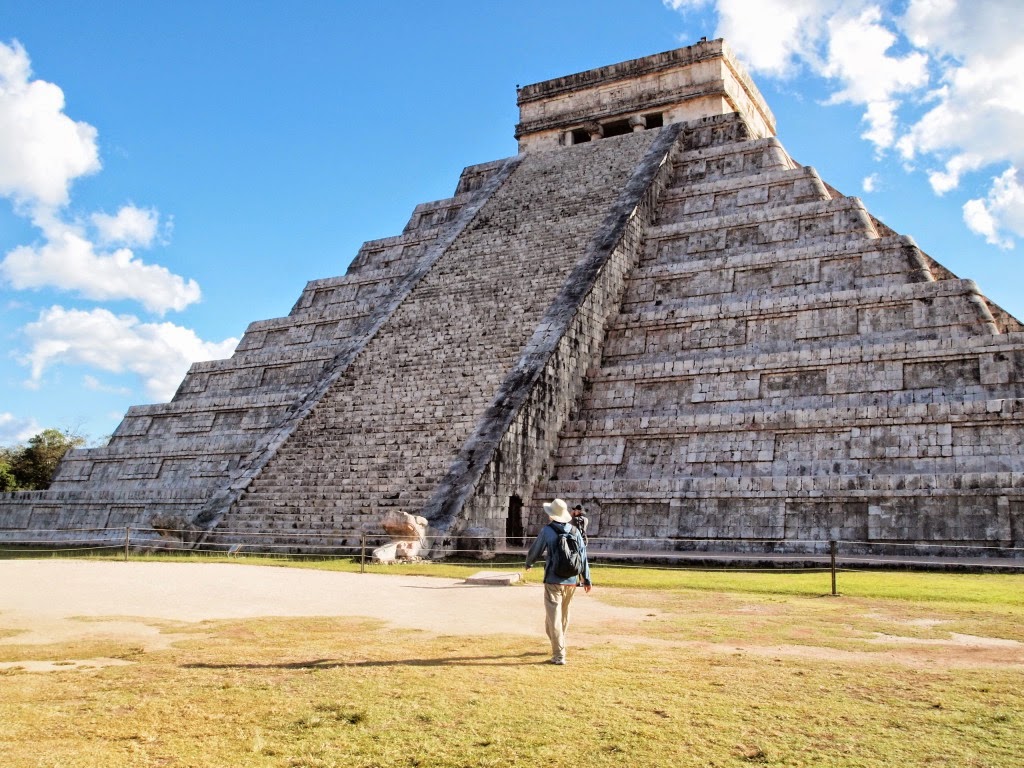 Visiting the Mayan City of Chichen Itza