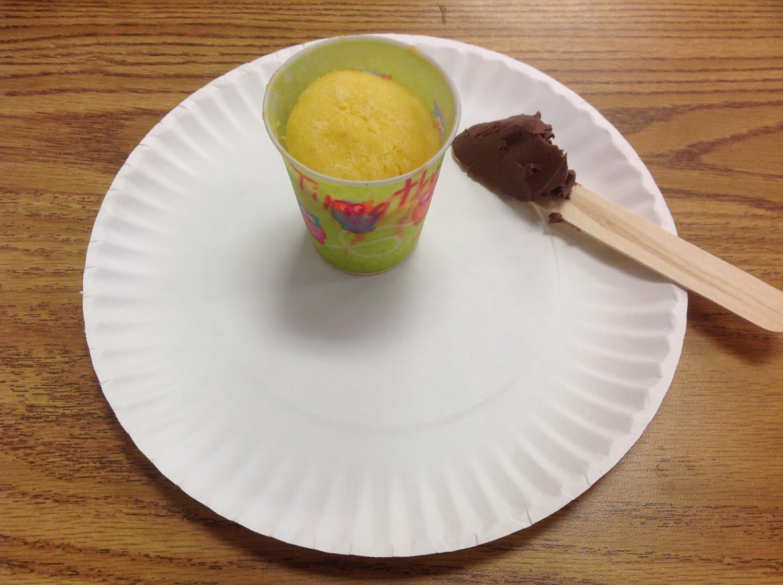 CampingTeacher: Hedgehog Bakes a Cake