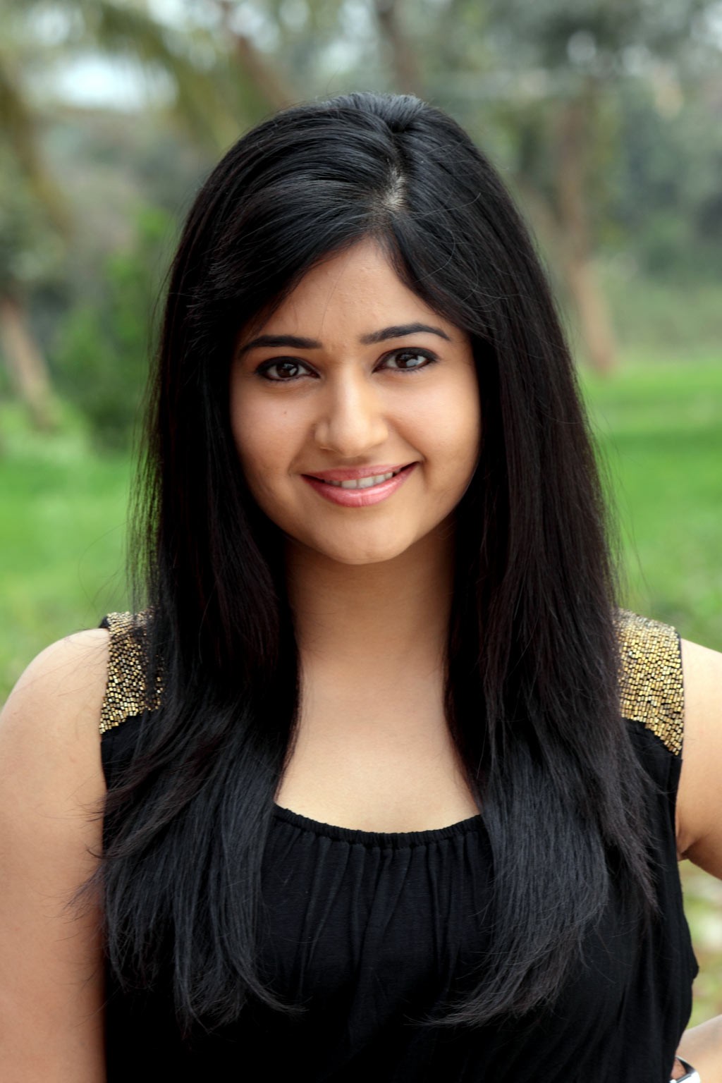 Poonam Bajwa In Manthrikan Movie Stills HD Bollywood Photos poonam-bajwa-in-manthrikan-movie-stills-hd-bollywood-photos