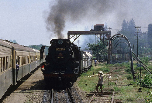 RAILROAD OF THE WORLD (世界の鉄道) kereta api di dunia: D52 LOCOMOTIVE