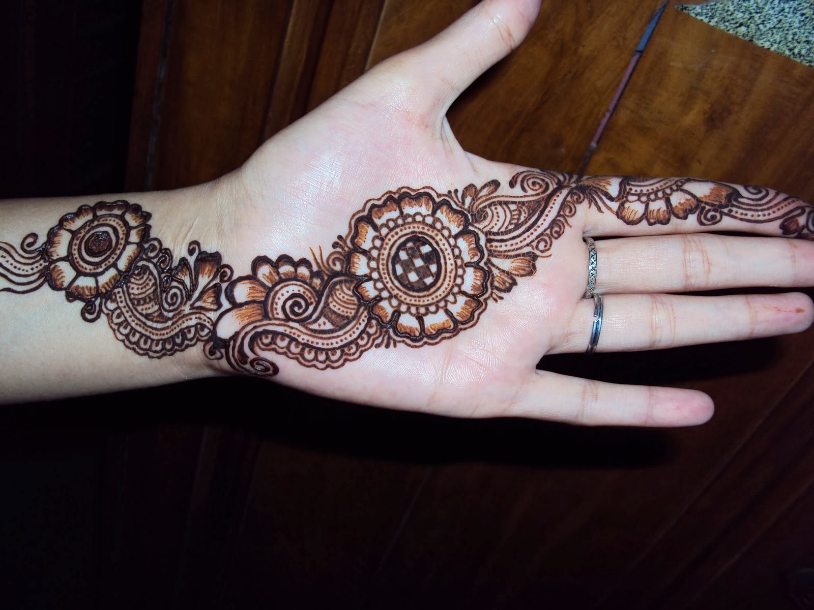 Beautiful Latest Simple Arabic Pakistani Indian Bridal Girl Mehndi beautiful-latest-simple-arabic-pakistani-indian-bridal-girl-mehndi