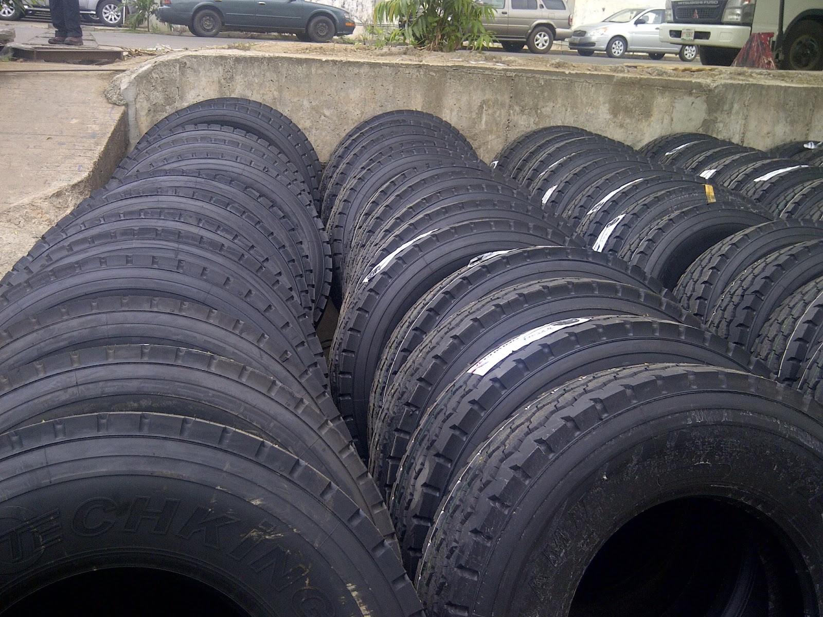 xpress rims & tyres: Truck tyres 4 sale@ very good prices xpress rims & tyres: Truck tyres 4 sale@ very good prices