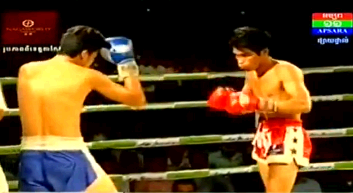 Kon Chantha[ Kun Khmer ] Vs Kheng Mani [ Muay Thai ] Apsara TV on 26 June 2014 | Khmer Fight Dot Com