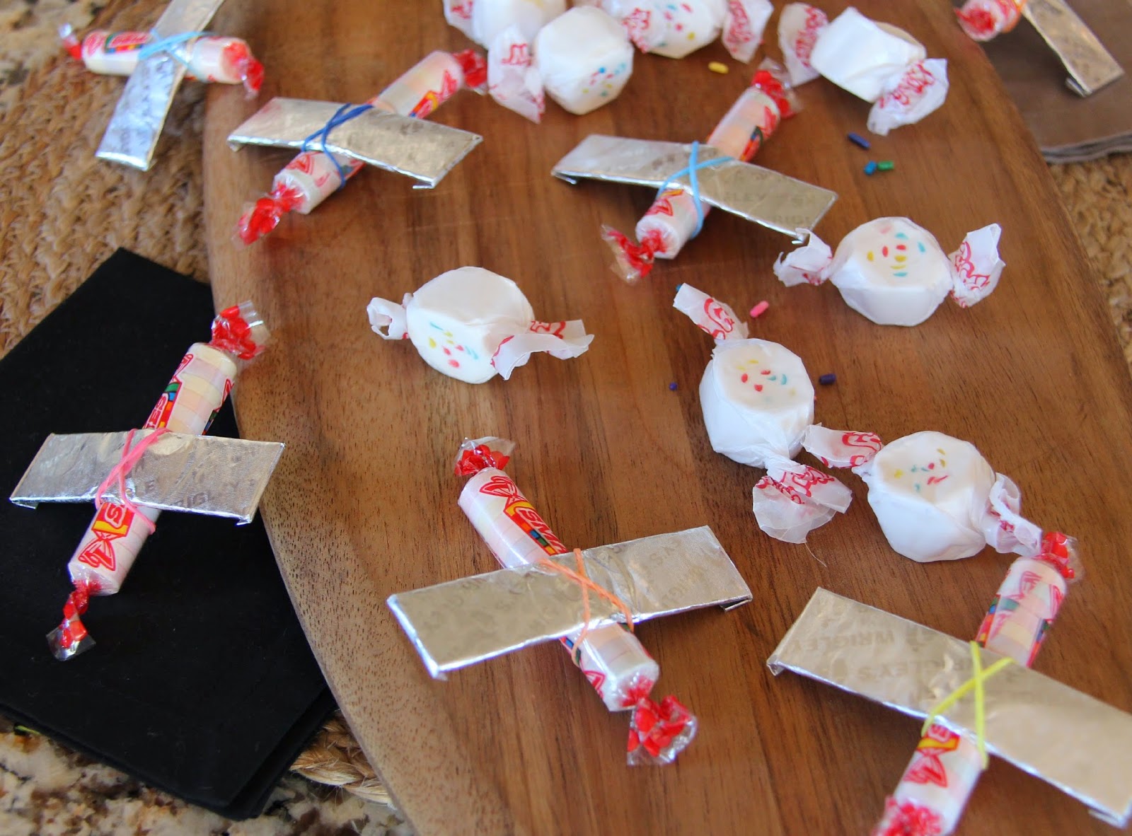 Moore Minutes: Paper Airplane MAKING Themed 10th Birthday Party!