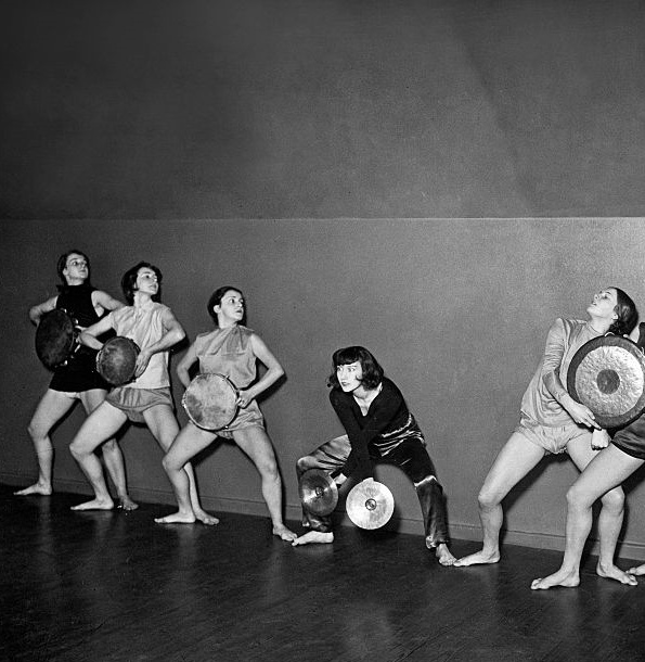 Le Curieux Monsieur Cocosse Journal Truempy Dance School Photos By le-curieux-monsieur-cocosse-journal-truempy-dance-school-photos-by