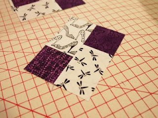 52 Quilts in 52 Weeks: Tuesday Tutorial: Magic Triangles