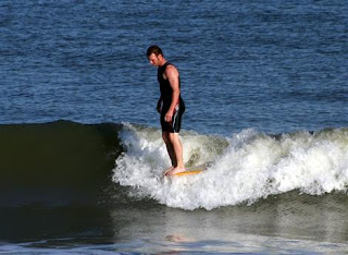 surf guide: How To Do A Hang ten