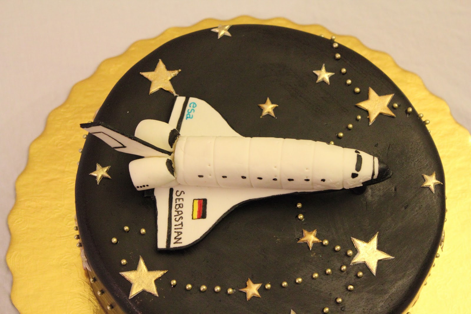 The Cake Engineer: Space Shuttle Cake