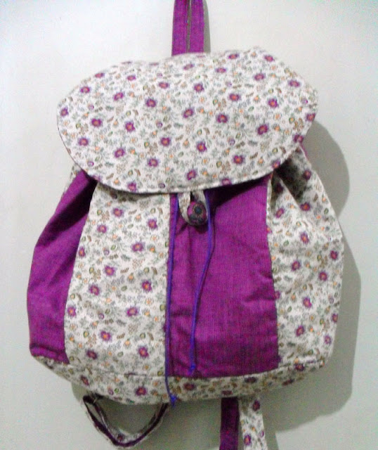 Bichos de Patch: Mochila Floral Lilás