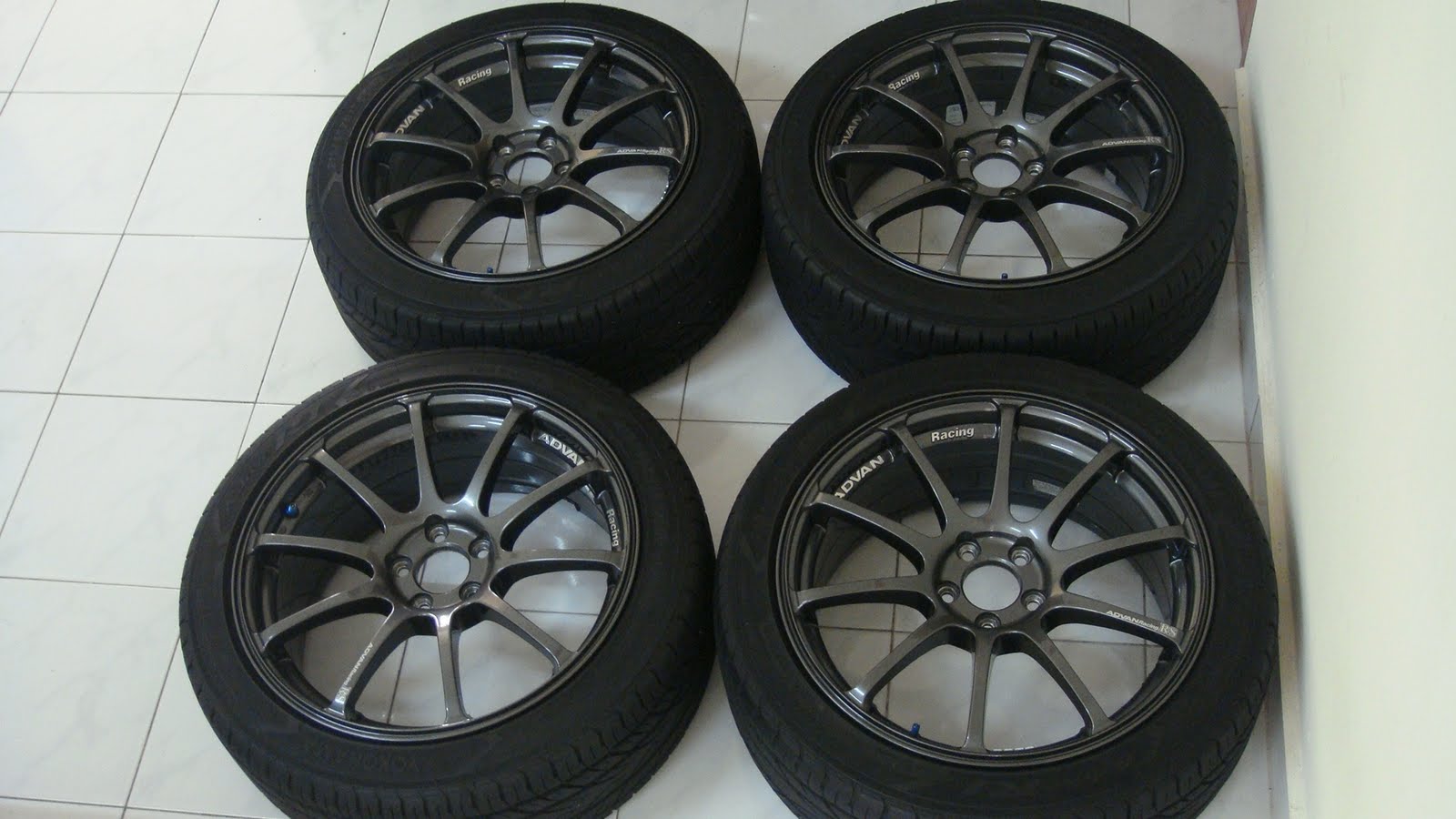 SUPERTRAM GARAGE: [SOLD] 17" ADVAN RACING RS rims