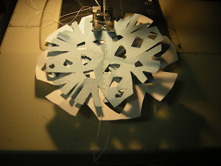This Little Project: Paper Snowball Tutorial