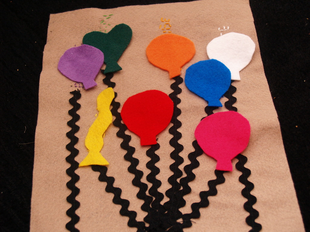 Quiet Book Tutorial- Balloon Color Page - Housewife Eclectic