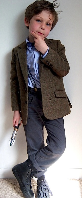 Making My 11th Doctor Costume: Junior Doctor Making My 11th Doctor Costume: Junior Doctor