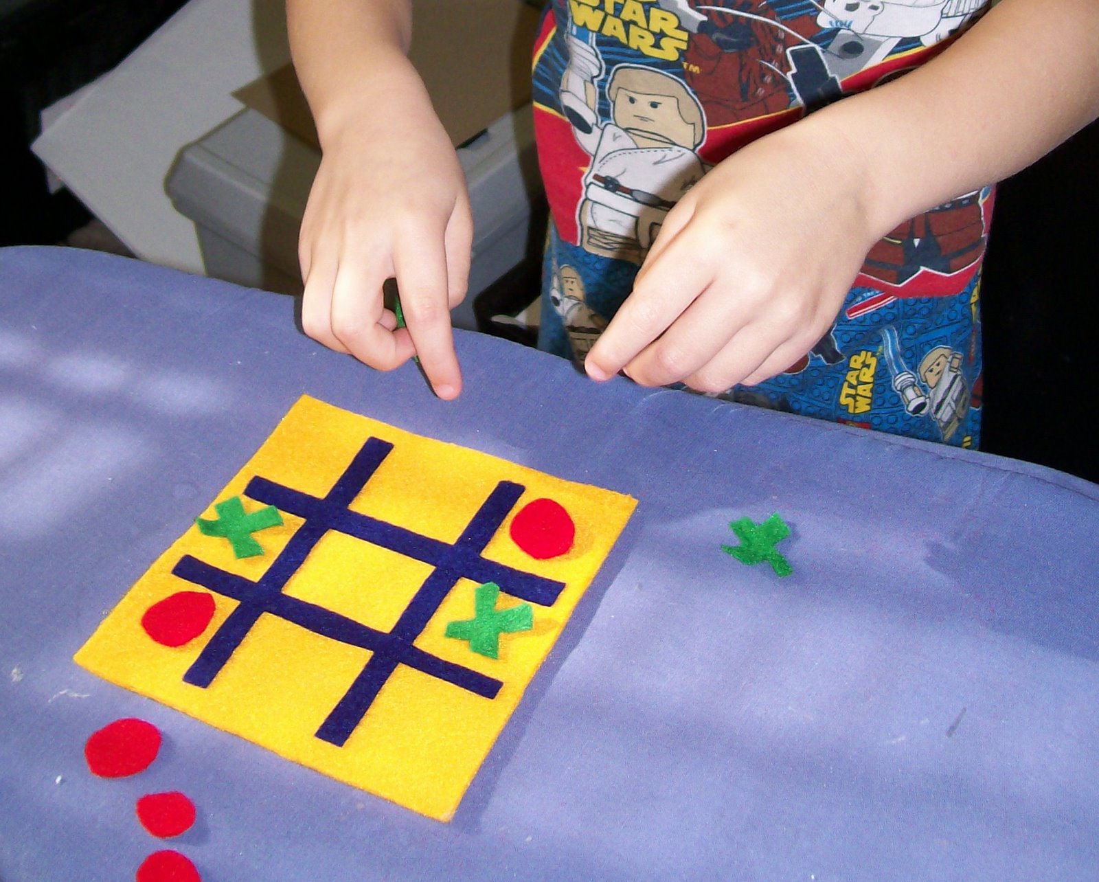 Serving Pink Lemonade: Gifts Kids Can Make: Tic-Tac-Toe