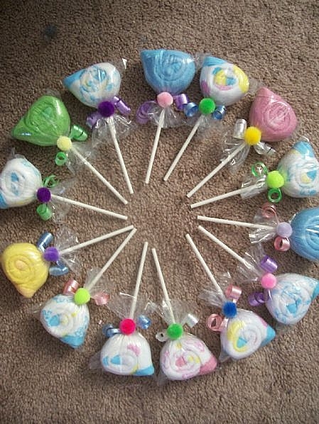 Free Baby Projects Baby Washcloth Lollipop Favors free-baby-projects-baby-washcloth-lollipop-favors