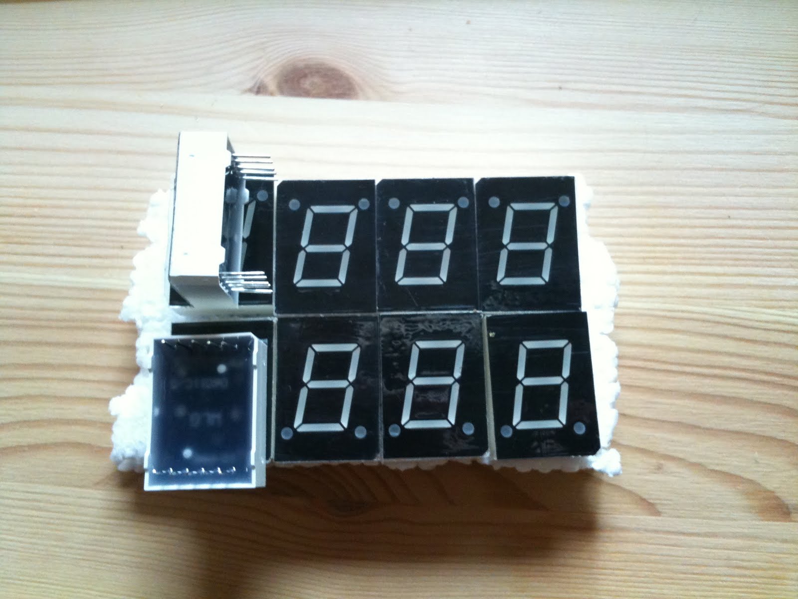 Microcontroller - Monday Microcontroller - Monday