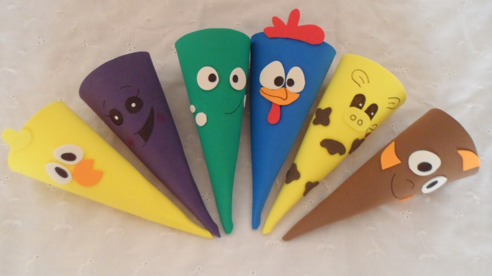 Ateliê Thatt'art: Cone de eva e Tubete