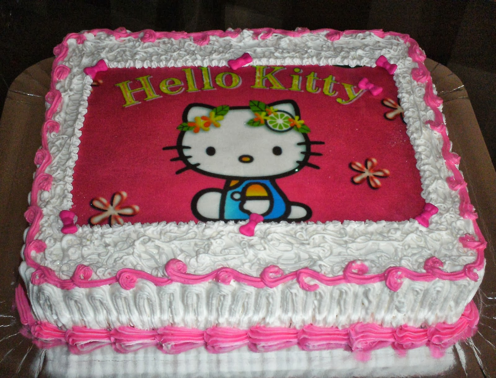 Edna Cakes: Bolo Hello Kitty
