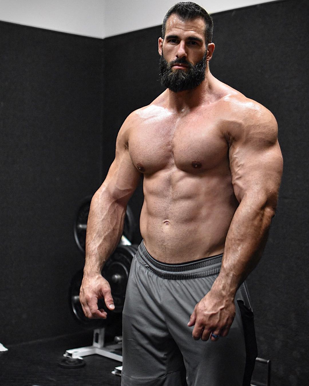 LA PERFECTION FAITE HOMME