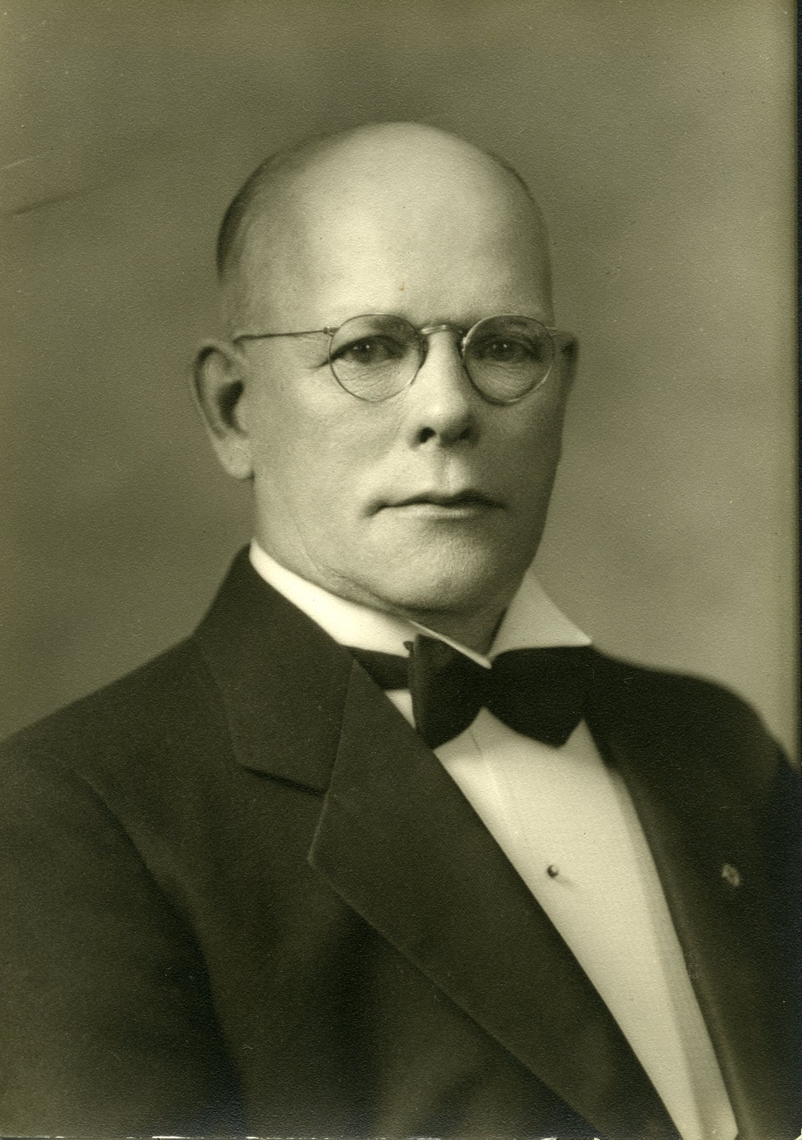 Ray Witter's Instagram, Twitter & Facebook on IDCrawl