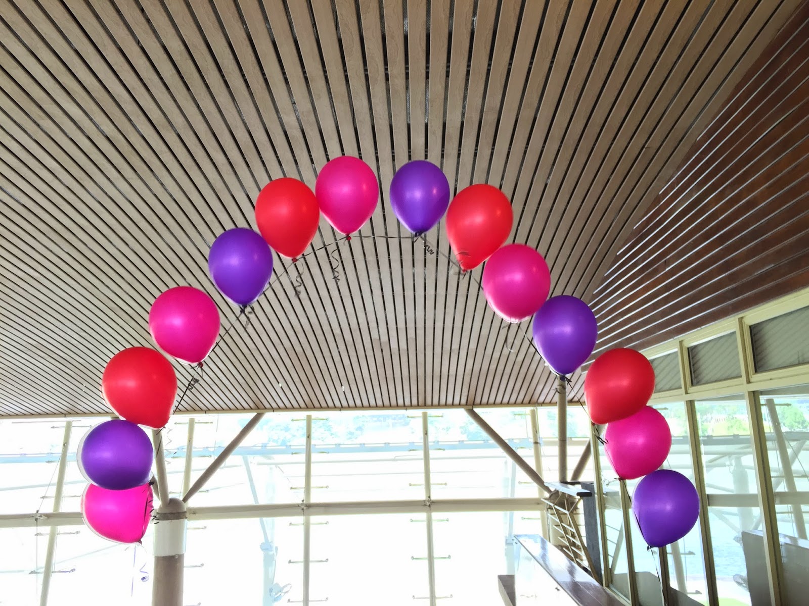 I.Z.F Balloon: PEMBEKAL BELON HELIUM DAN DEKORASI BELON YANG PALING ...