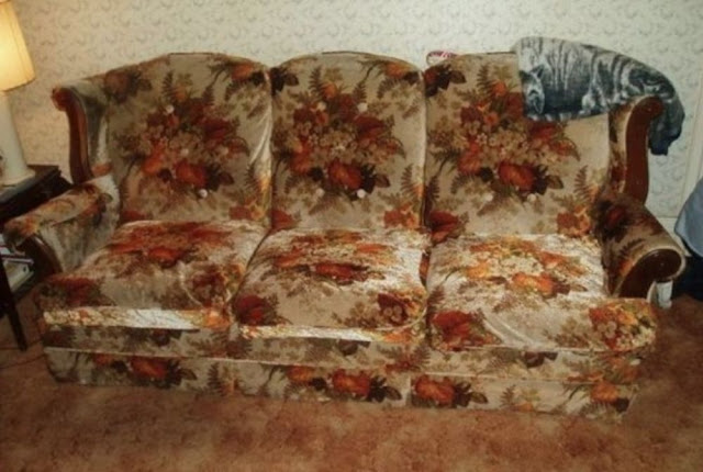 These Ugly Couches That Everybody’s Grandparents Had in Their Living ...