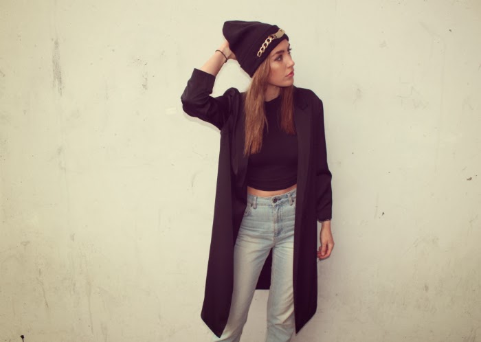 Gold Chains in the Beanie Life – mon.agar