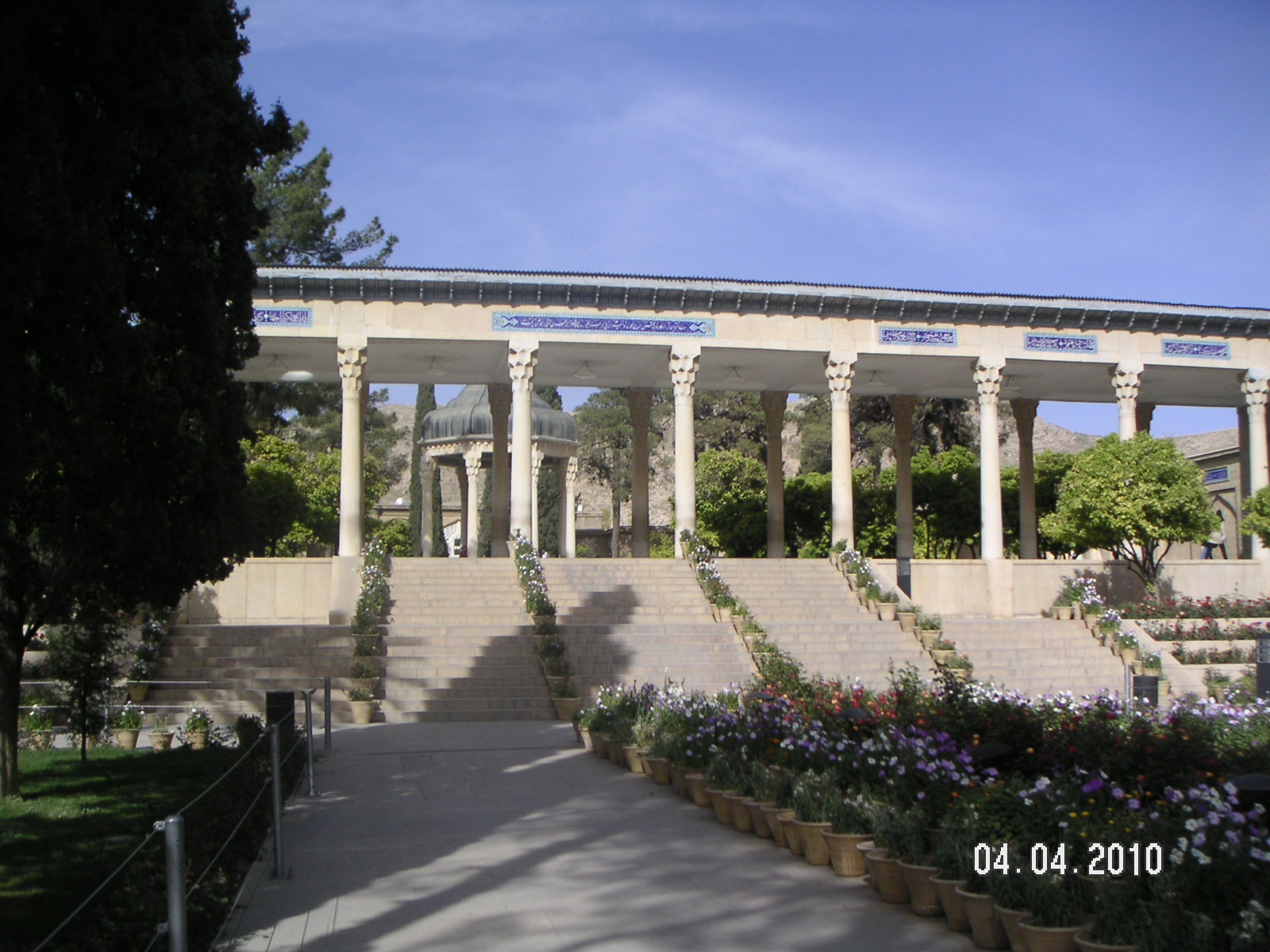 Travelogueress: Iran Part II - Persepolis