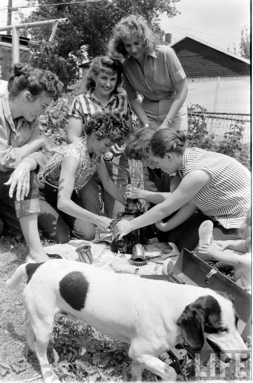 The Dragettes: Pictures of the Kansas City’s All-Girl Hot Rod Club in ...