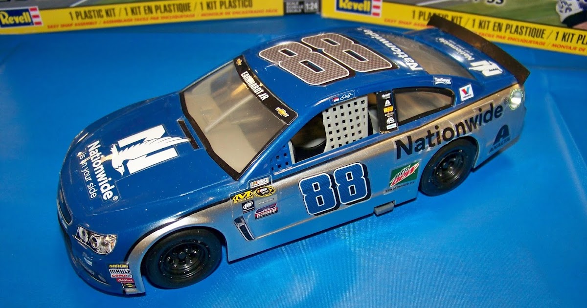 Scale Modeling History: Model Manufacturer displays at the NNL East