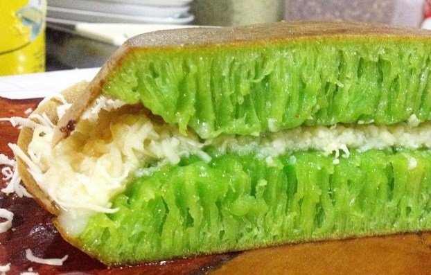 Martabak Manis Pandan Ijo - Bakul Martabak & Kopi