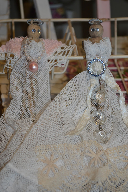 French Blue and Peachy Pink: Christmas Feature No. 5........Christmas ...