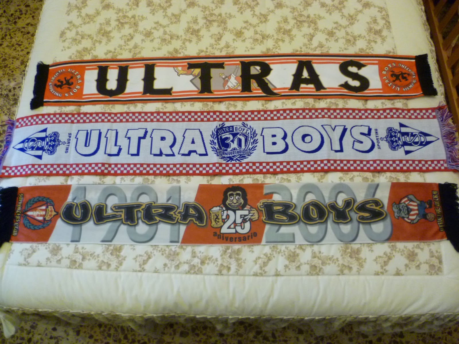Bufandas de gargol5: Ultra Boys