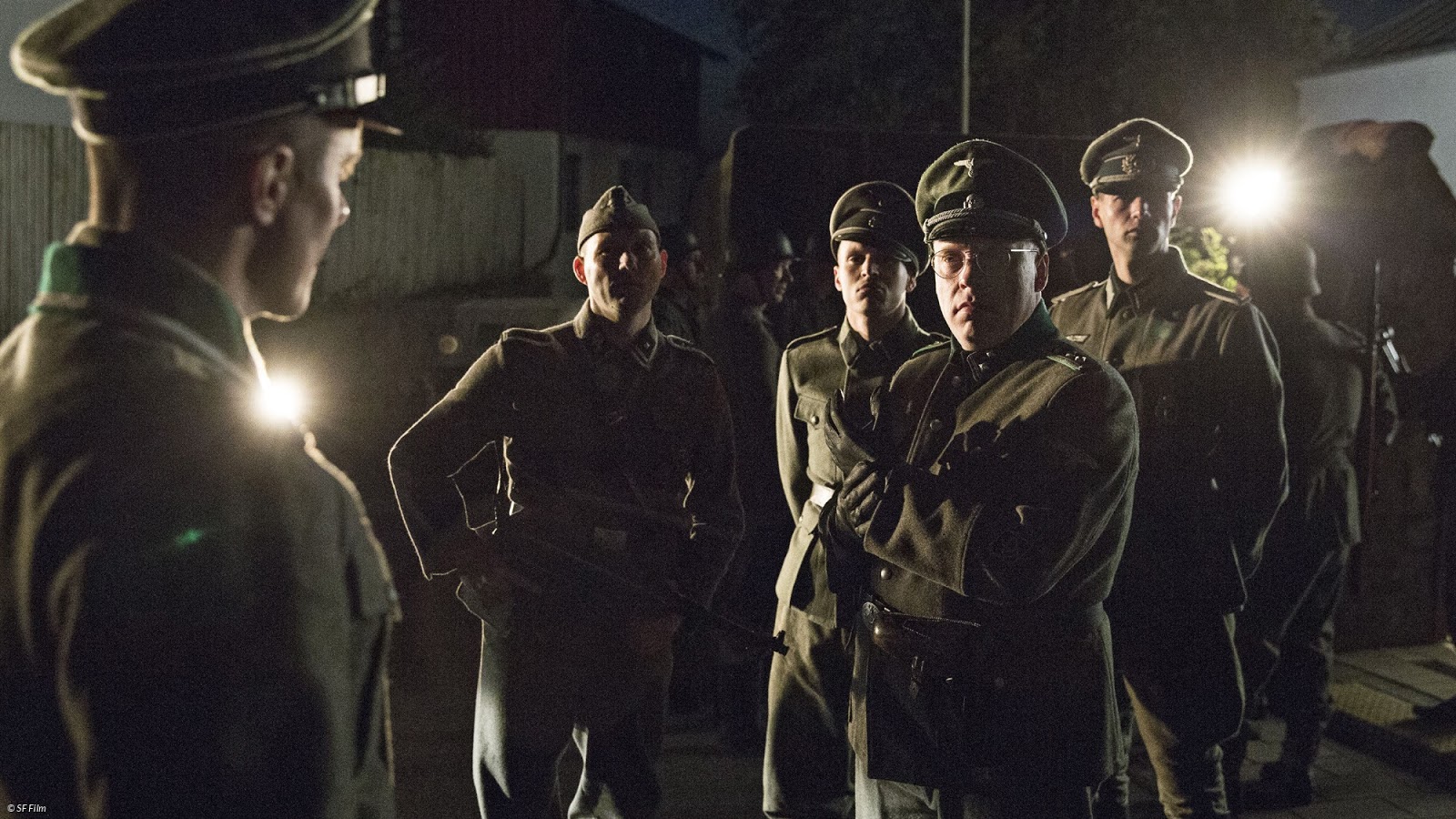 Rose-Maries litteratur- og filmblogg: "Fuglene over sundet" (Regissør ...