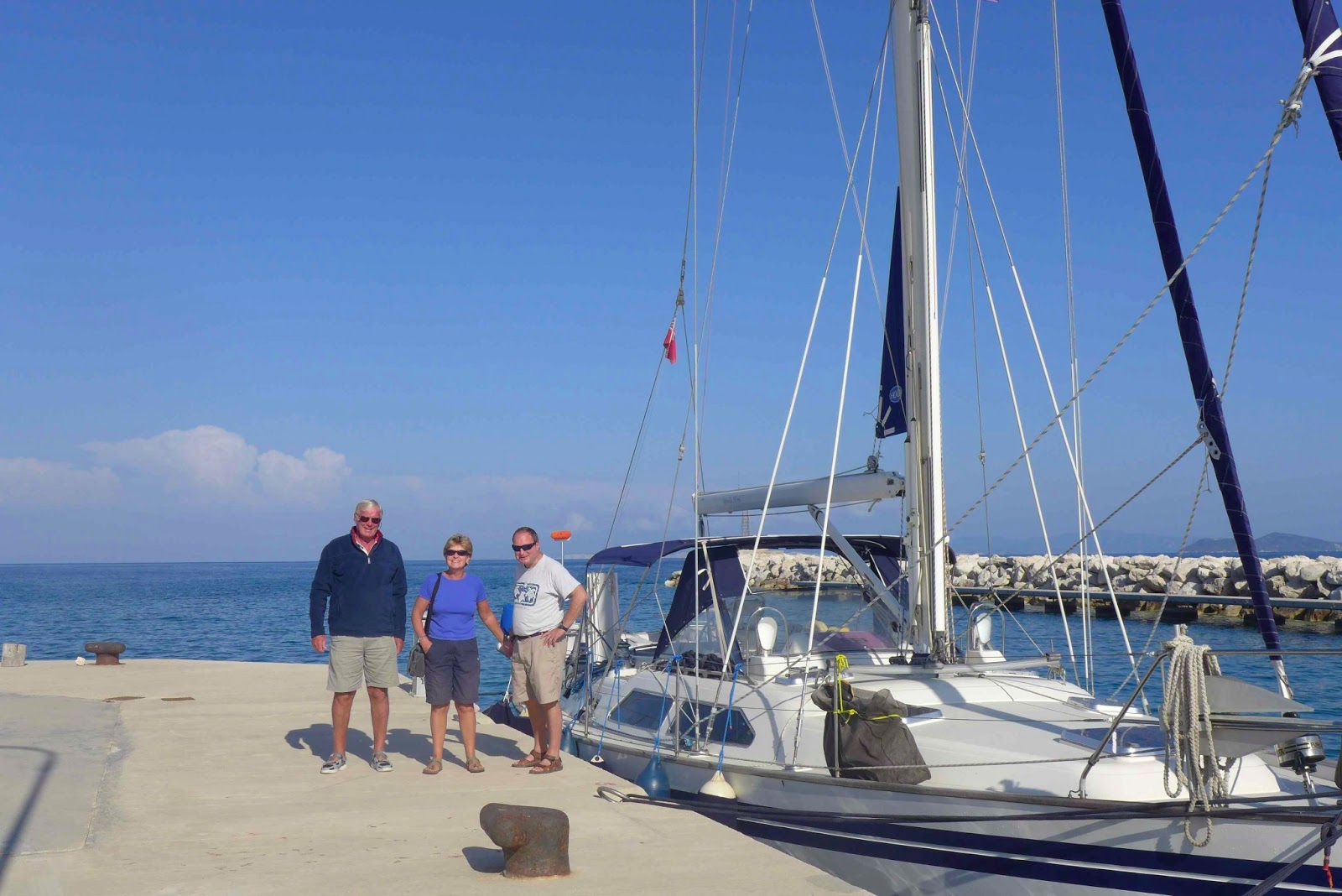 SlaterSailing2013: Our first sail....... From Corfu to Otranto