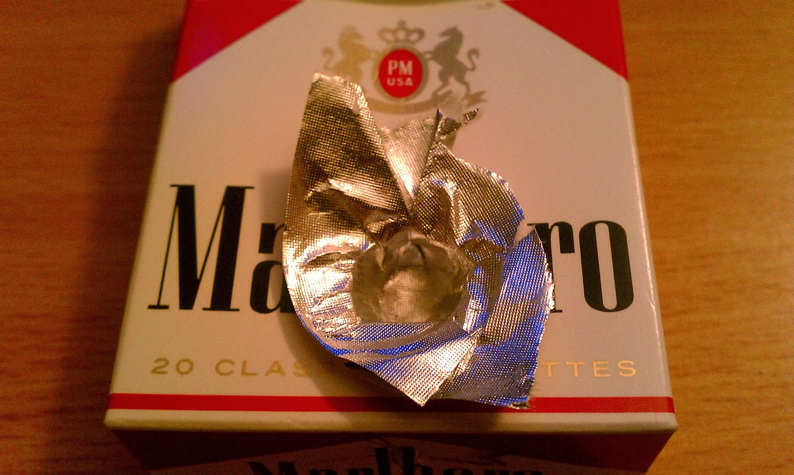 Passion for Pot: Make a Cigarette Pack into a Bowl tutorial.