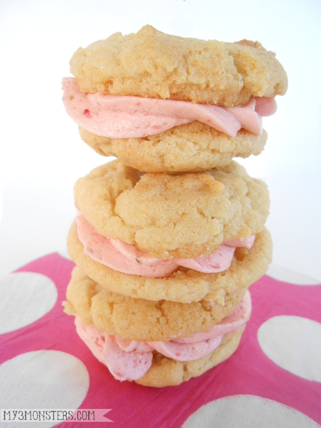 My 3 Monsters: Strawberry Sandwich Cookies