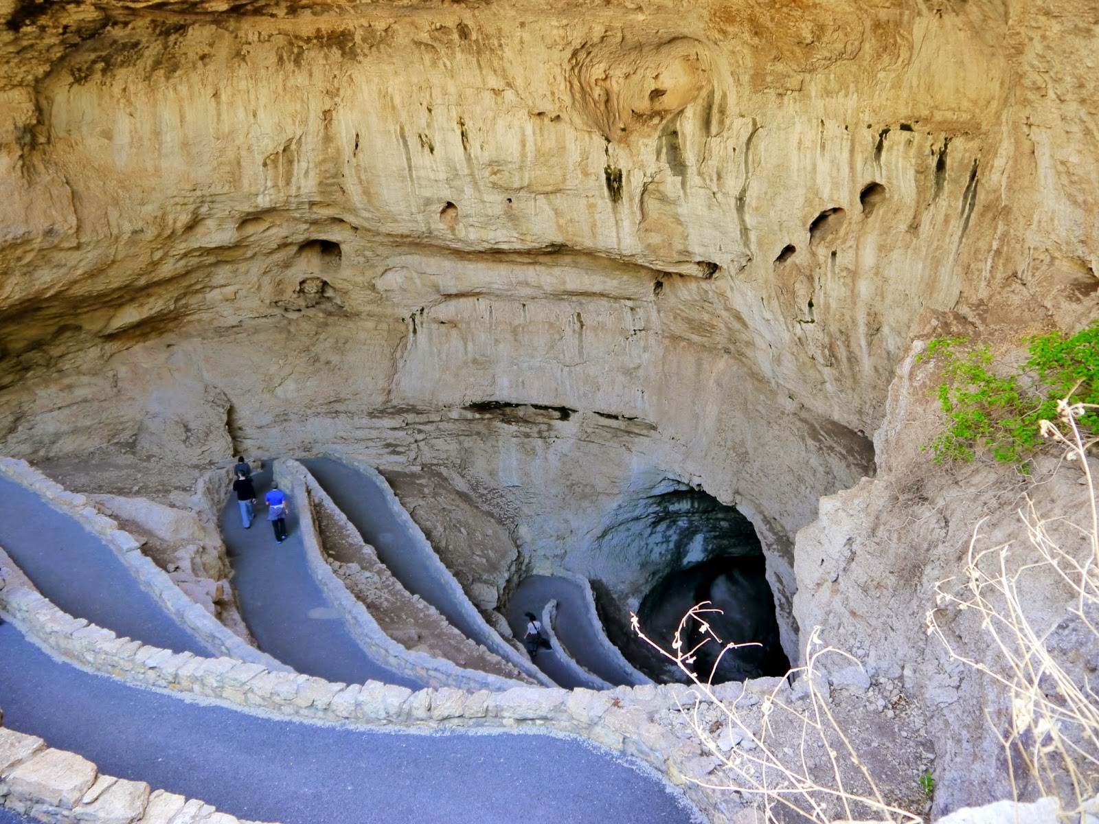 American Travel Journal: Natural Entrance Trail - Carlsbad Caverns ...