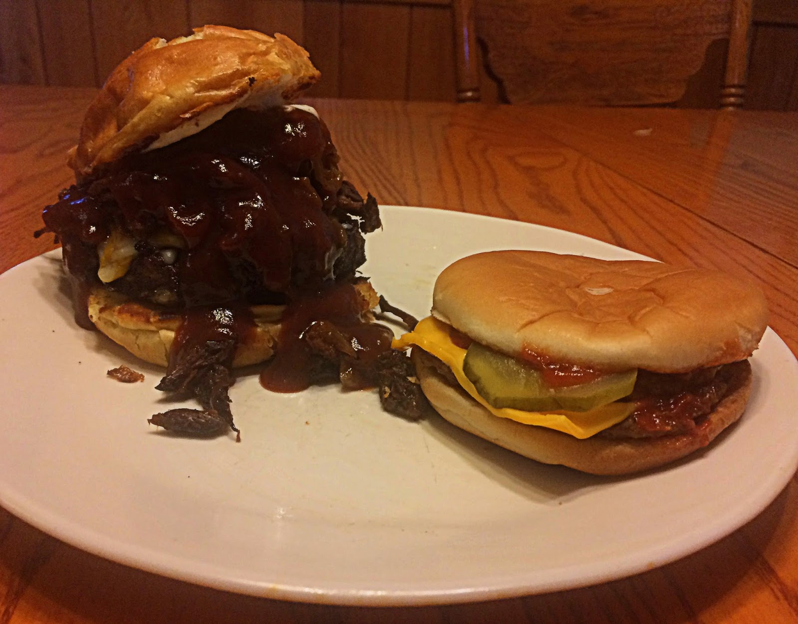 Jon Heath : BurgaBox review: Bronco Burga Feast draws A+ for taste