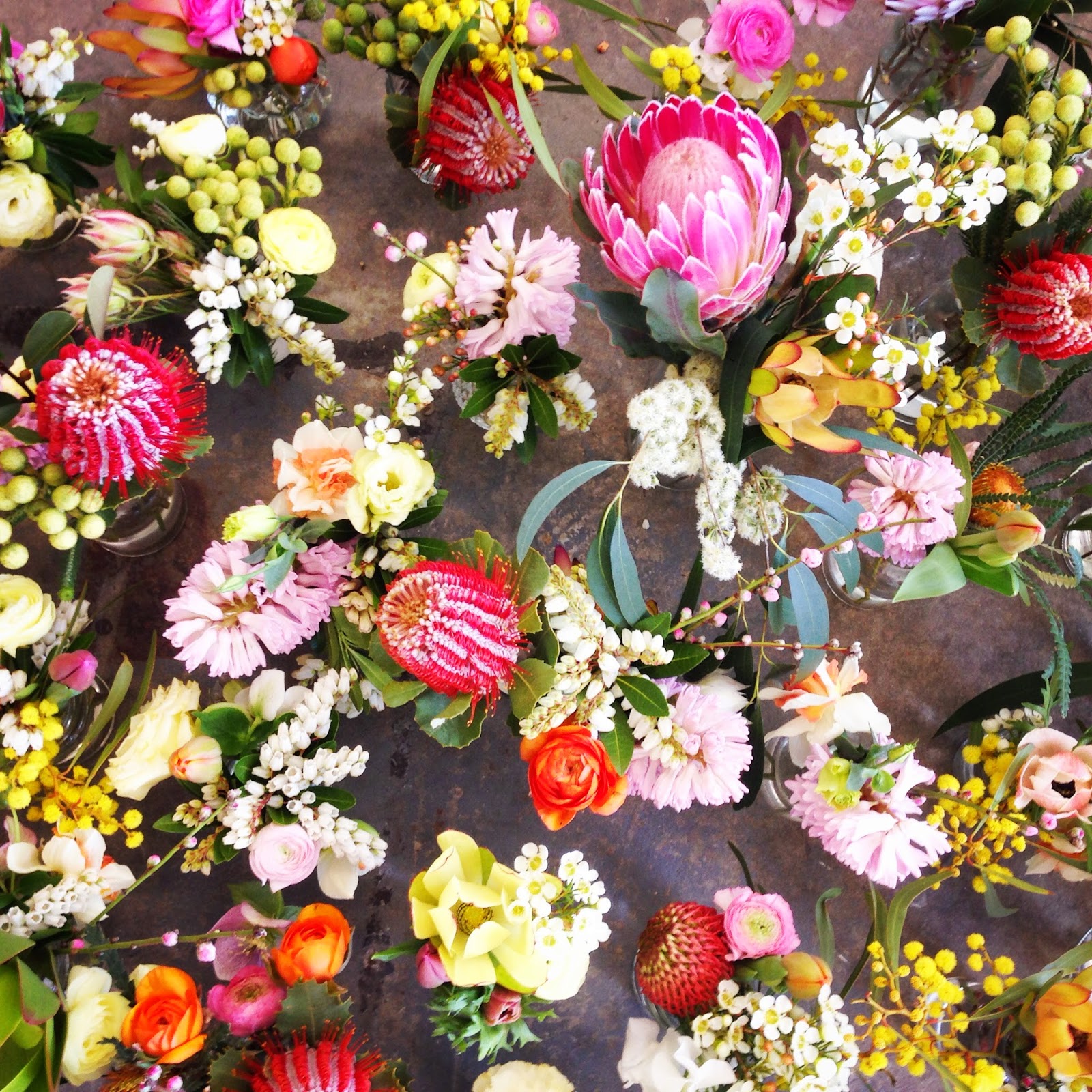 Sugar Bee Flowers: Natives with spring flowers! Pretty wedding flowers ...